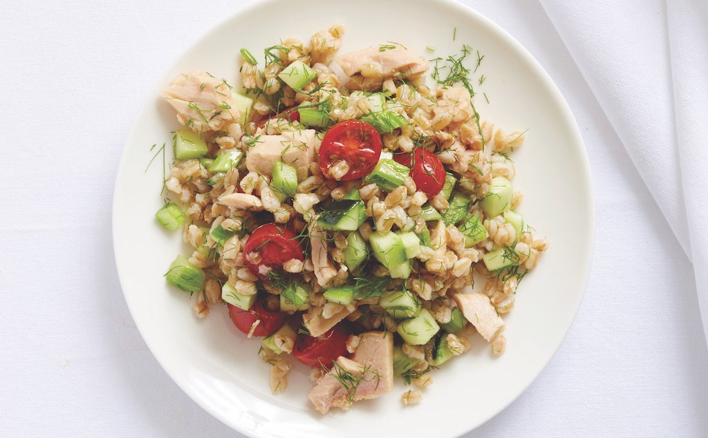 Muscle-Building Barley and Tuna Salad
