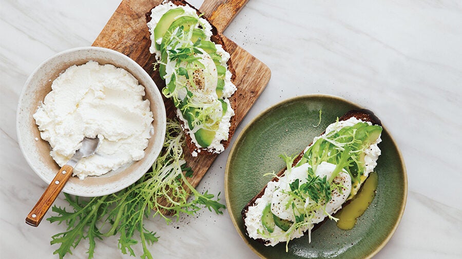 7 Delicious Toast Recipes for Breakfast, Lunch and Dinner