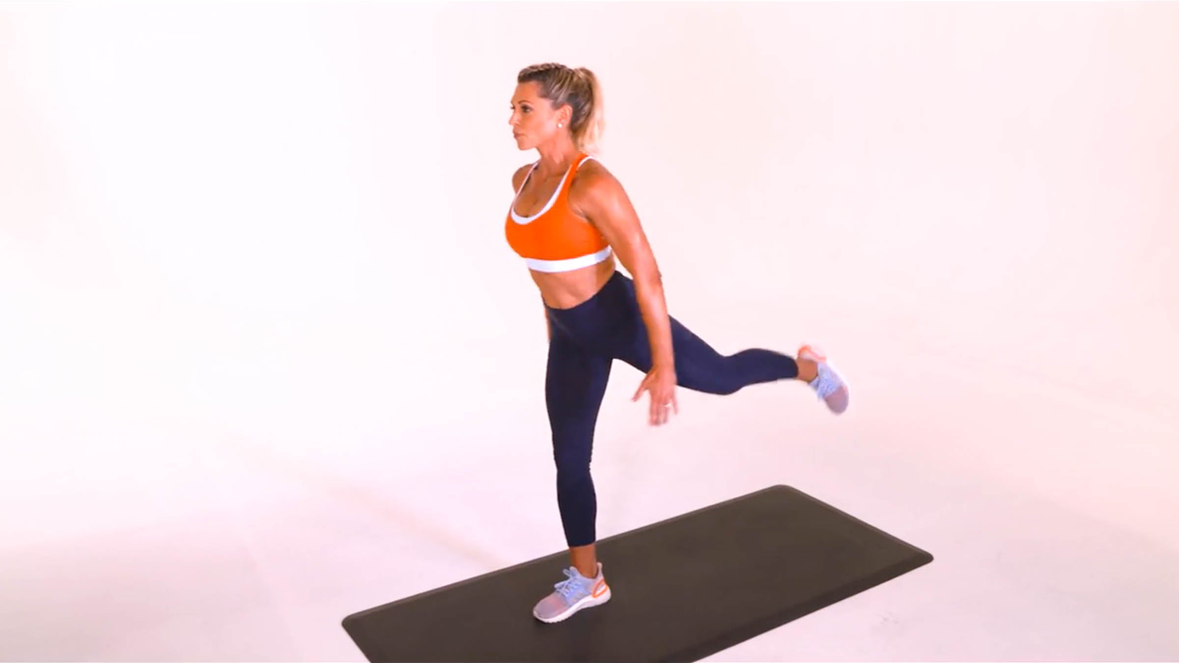 Stationary Lunge With Glute Lift | Oxygen Mag