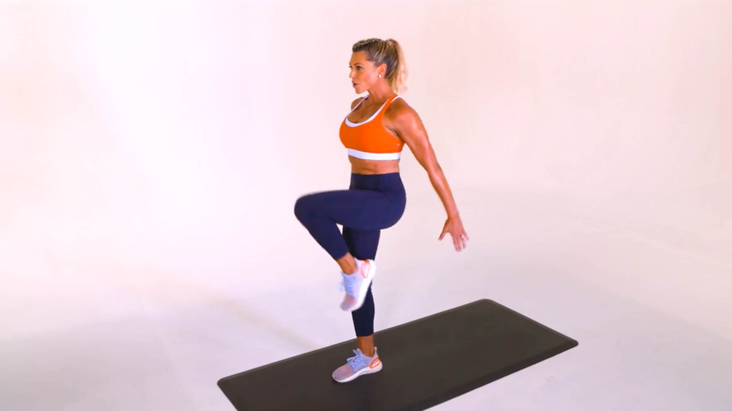 Reverse Lunge With Knee Drive | Oxygen Mag